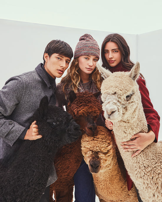 Kuna - Prendas y accesorios de lujo de Baby Alpaca y Vicuña